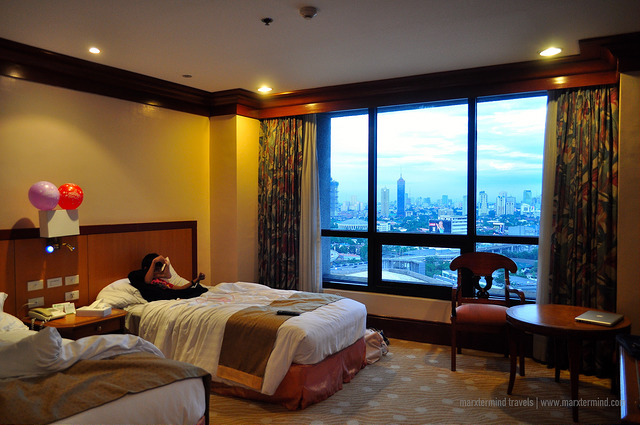 Holiday Inn Galleria: Relaxation in the Middle of the City ...